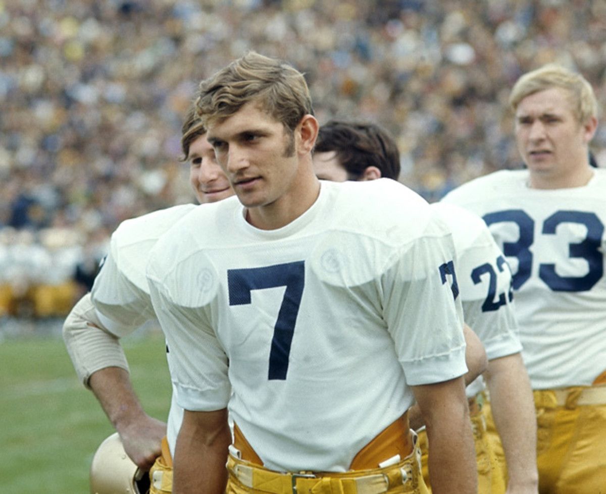 Classic Photos of Notre Dame Football - Sports Illustrated