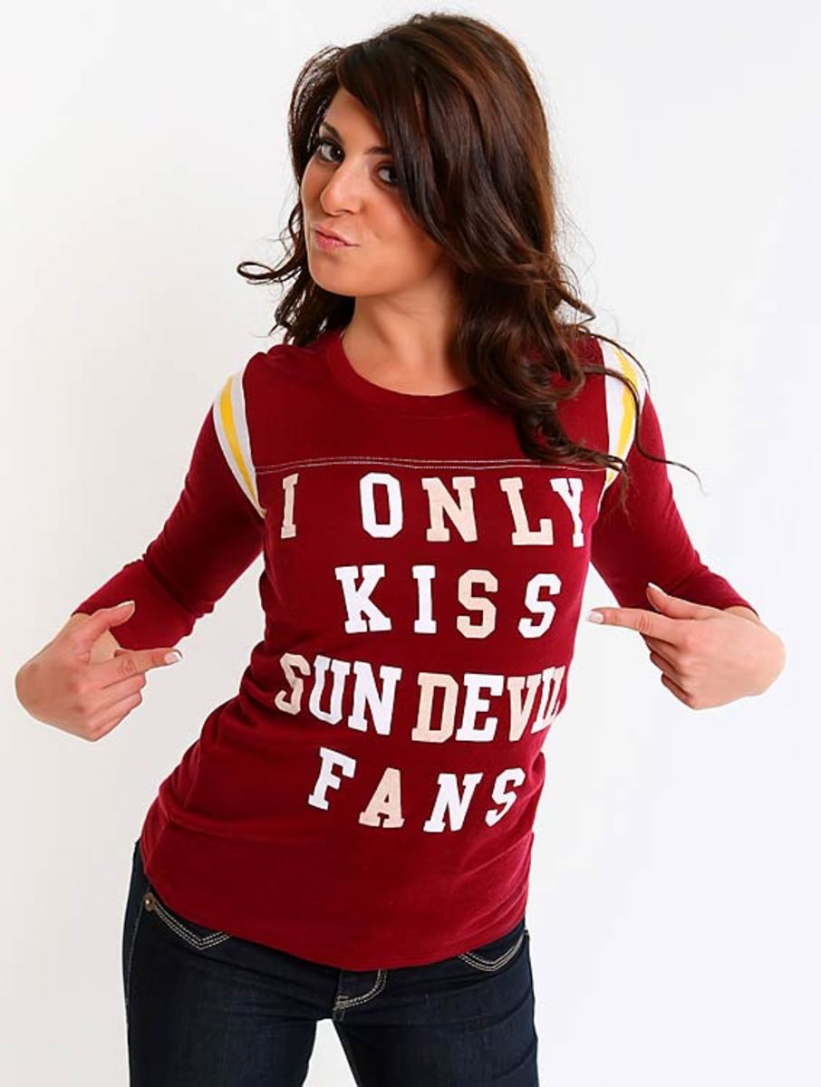 Cheerleader of the Week - Sports Illustrated