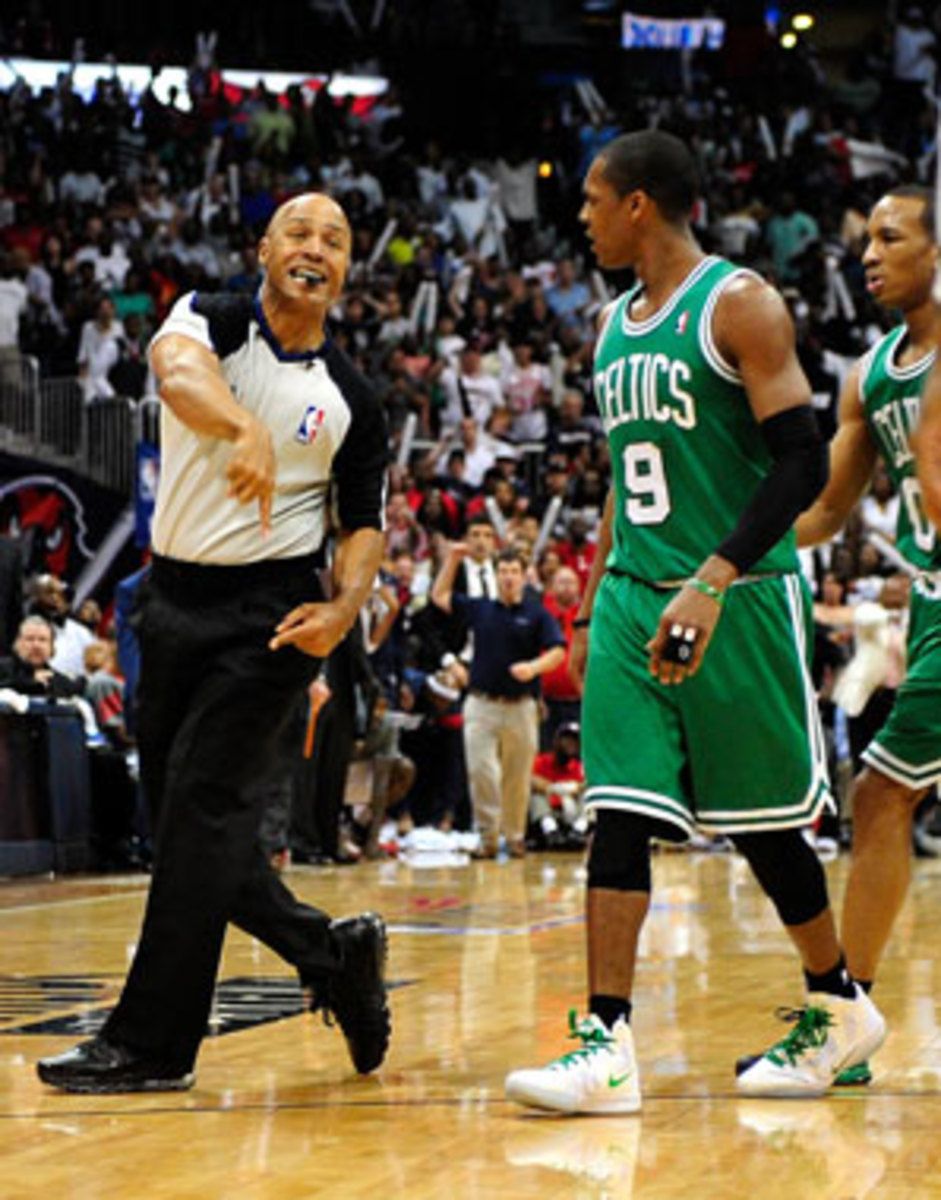 Matt Dollinger: With a little help from Rondo, Hawks hang on to take ...