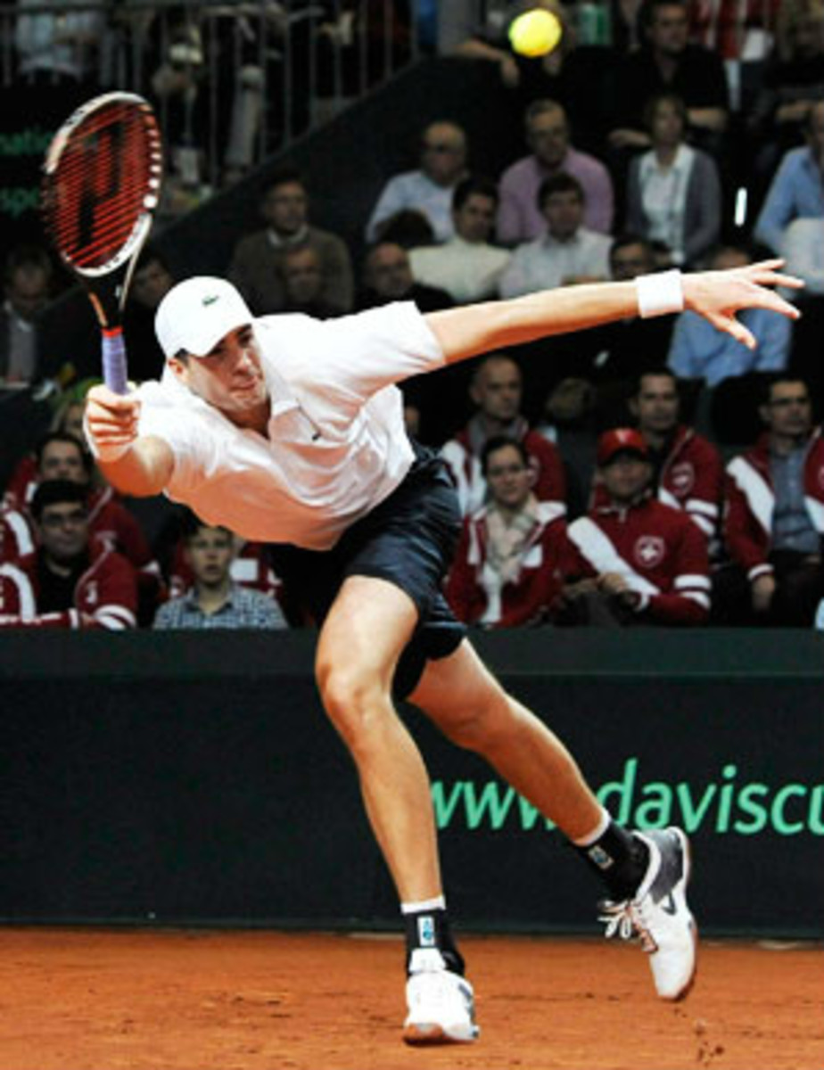 Bruce Jenkins: Isner, Serena give Americans hope at Roland Garros ...