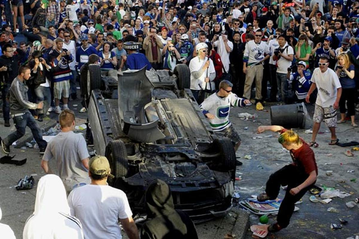 Riots in Vancouver - Sports Illustrated