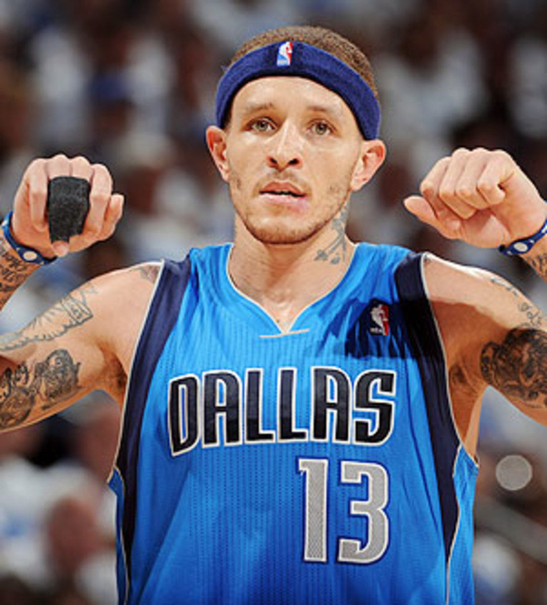 Mavericks suspend Delonte West; frustrated West responds on Twitter ...