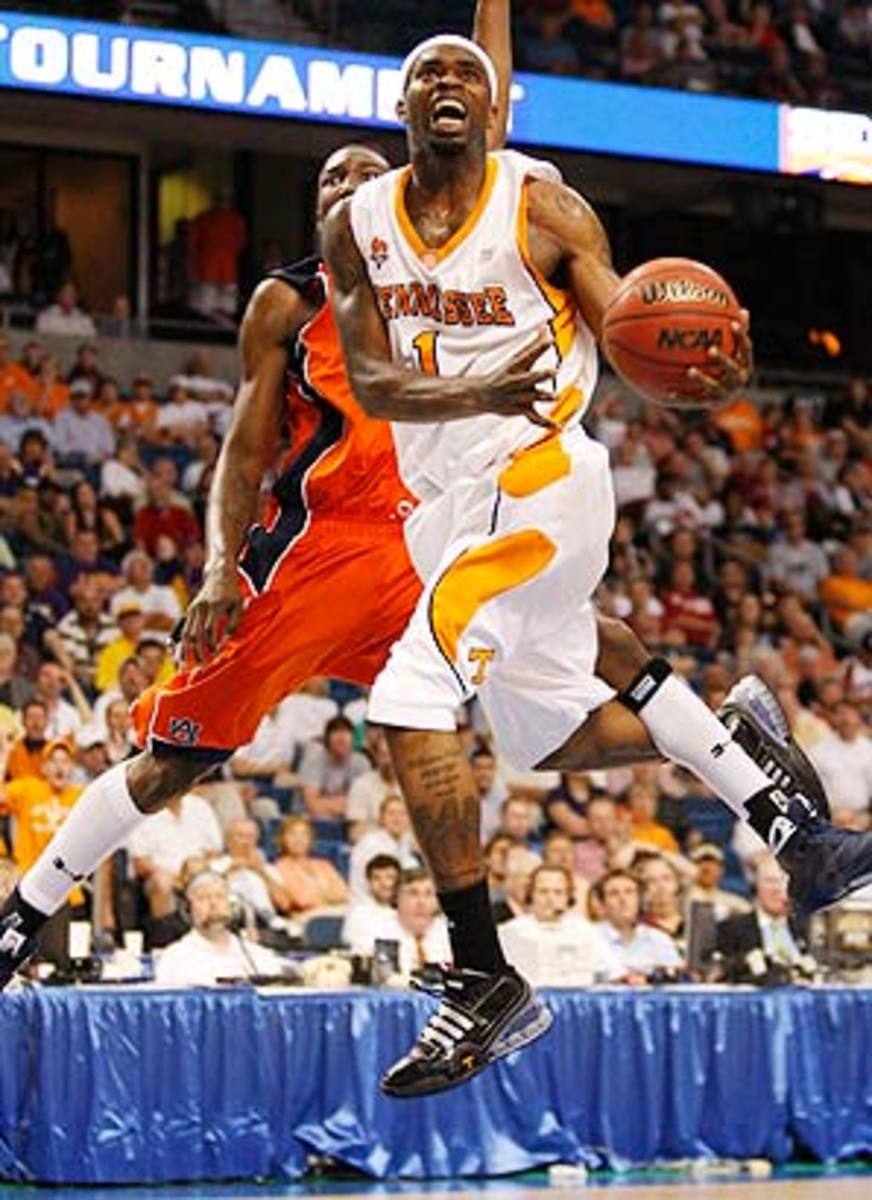 Luke Winn Q&A with Tennessee forward Tyler Smith - Sports Illustrated