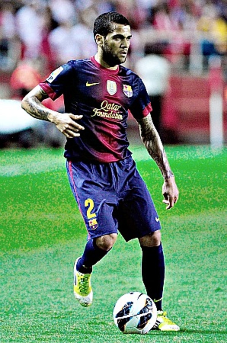 Barcelona's Alves rejoins Brazil after injury, Kaka chosen - Sports ...