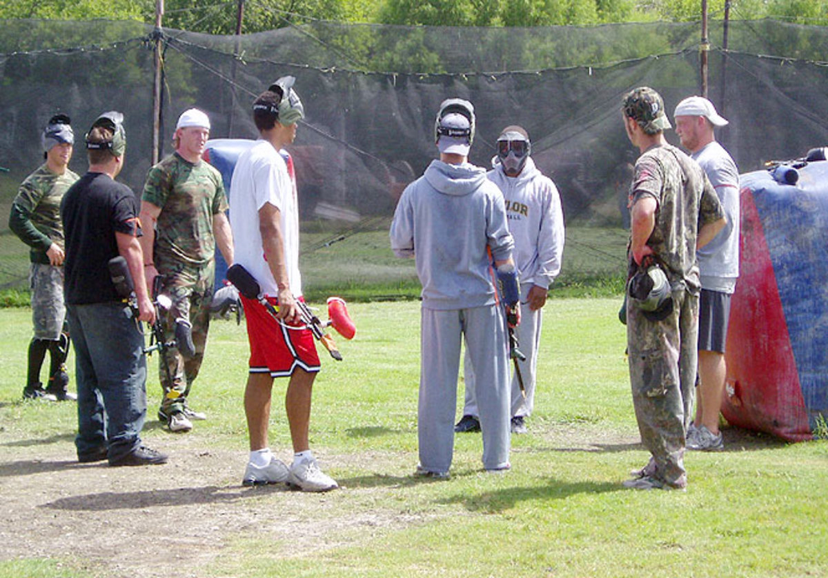 College Football Bonding - Sports Illustrated