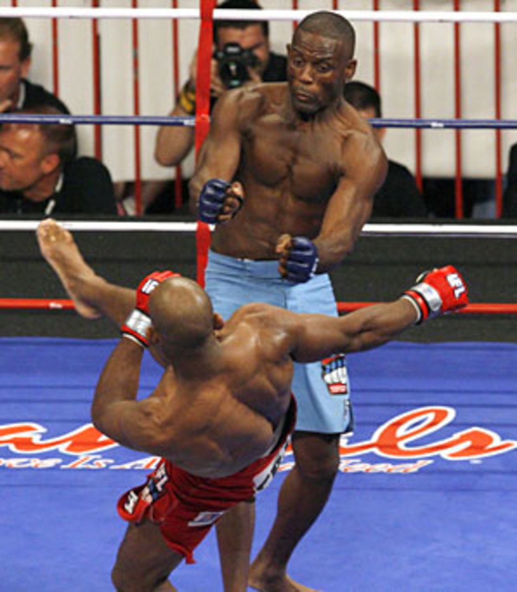 Ben Fowlkes: UFC's cutthroat climate sends mixed messages to fighters ...
