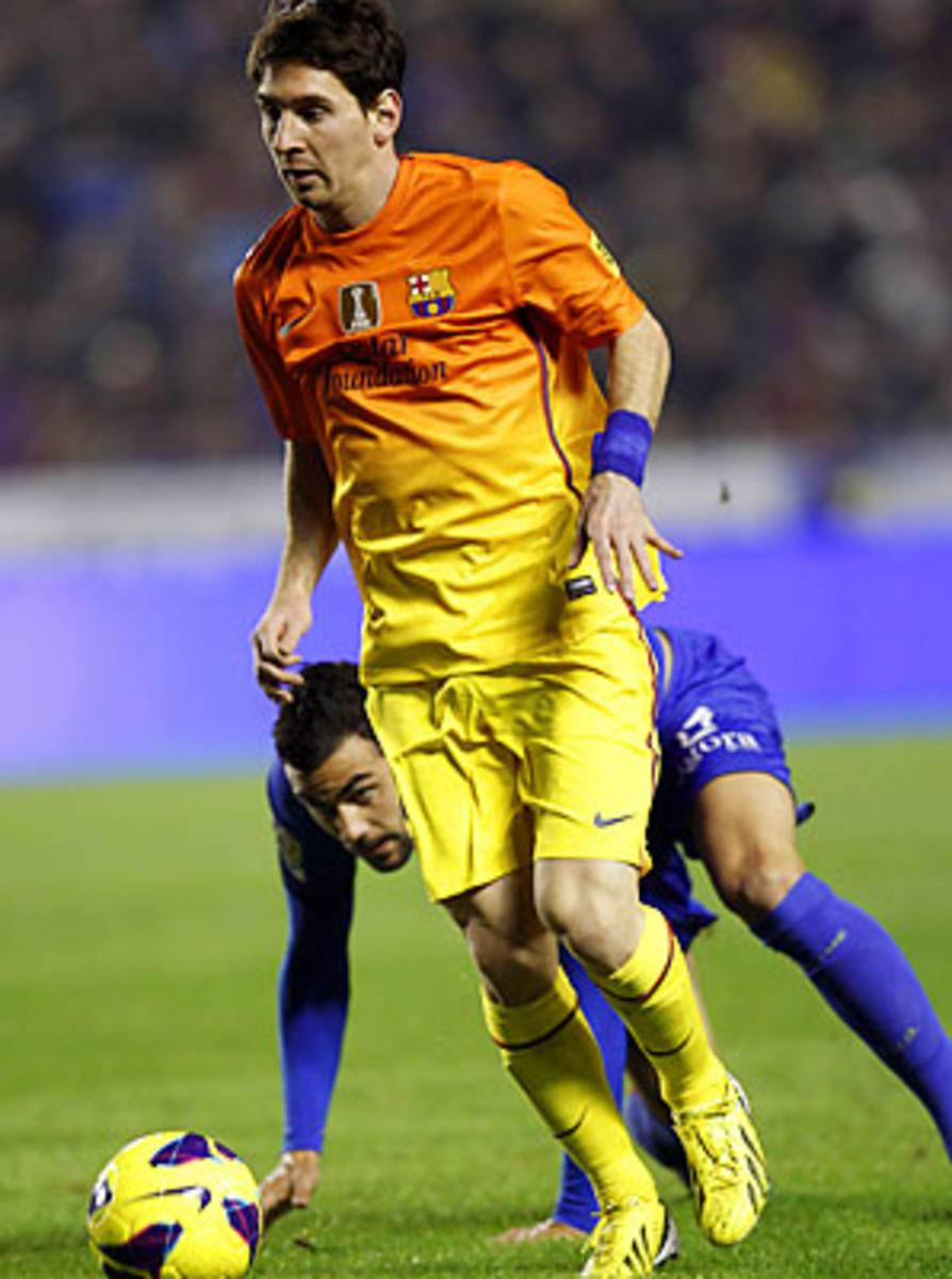 Messi back at top of AP rankings, Iniesta 3rd - Sports Illustrated