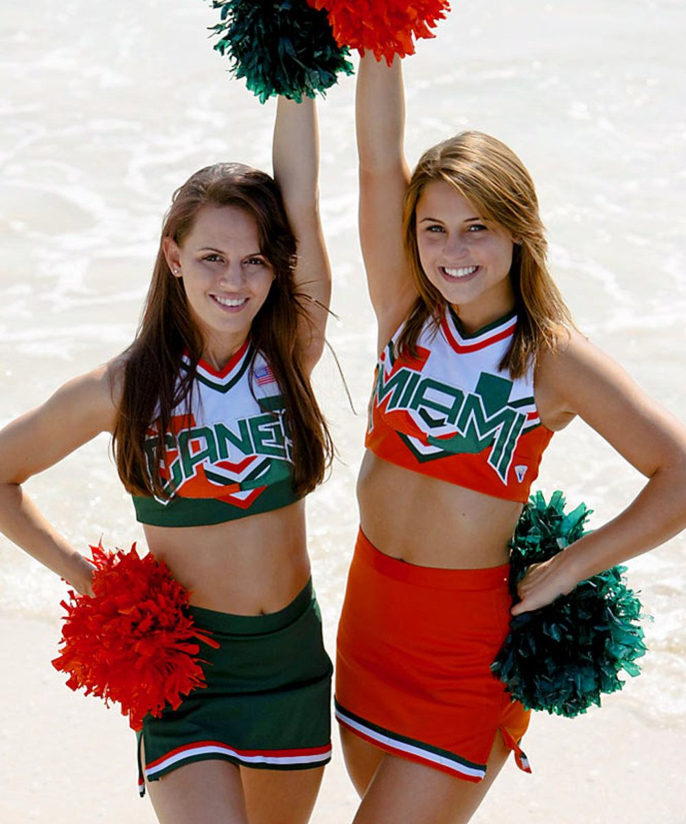 Cheerleader of the Week - Sports Illustrated