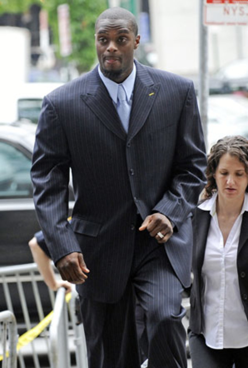 George Dohrmann: Agent Zero learned zero from Plaxico Burress' downfall ...