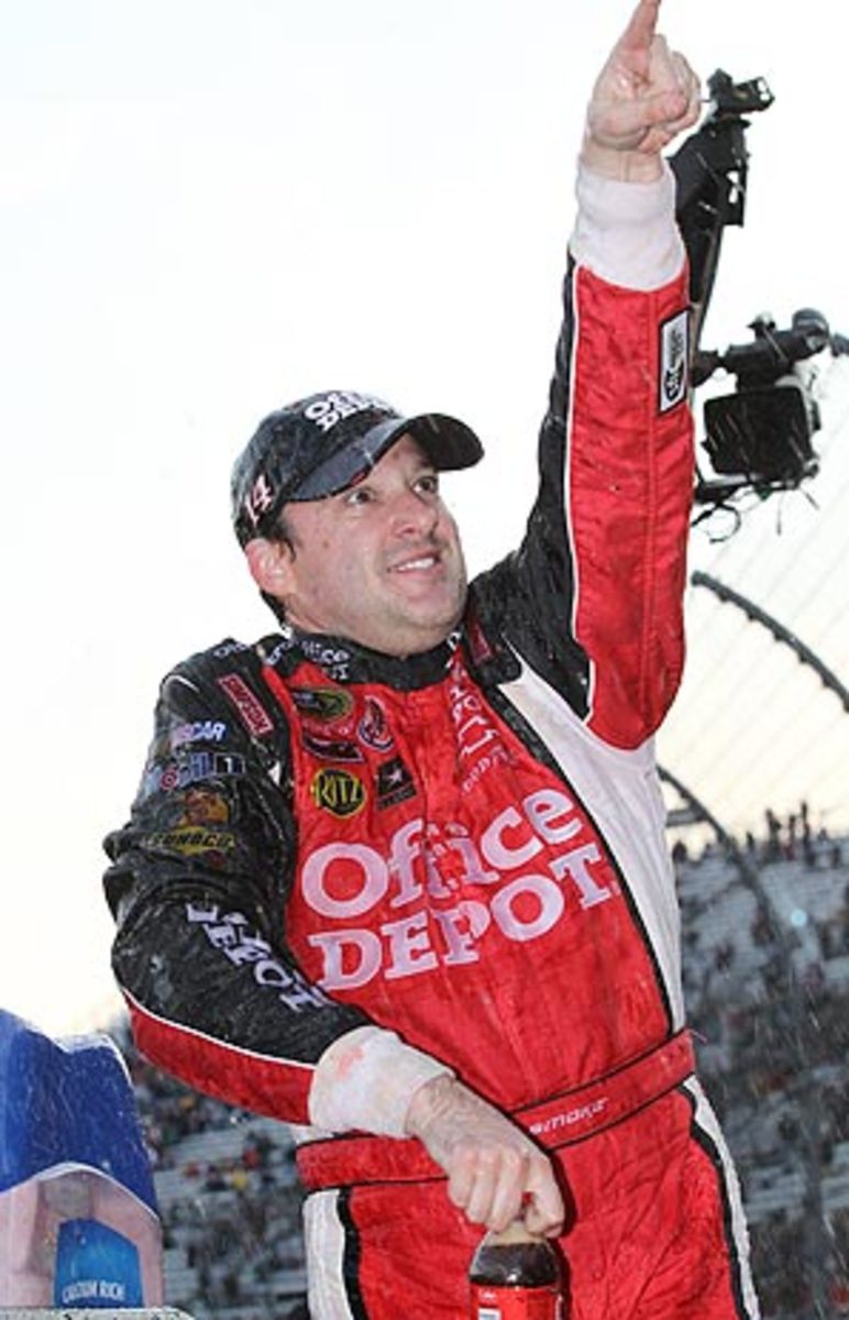 Dustin Long: Tony Stewart brings much-needed swagger to the title chase ...