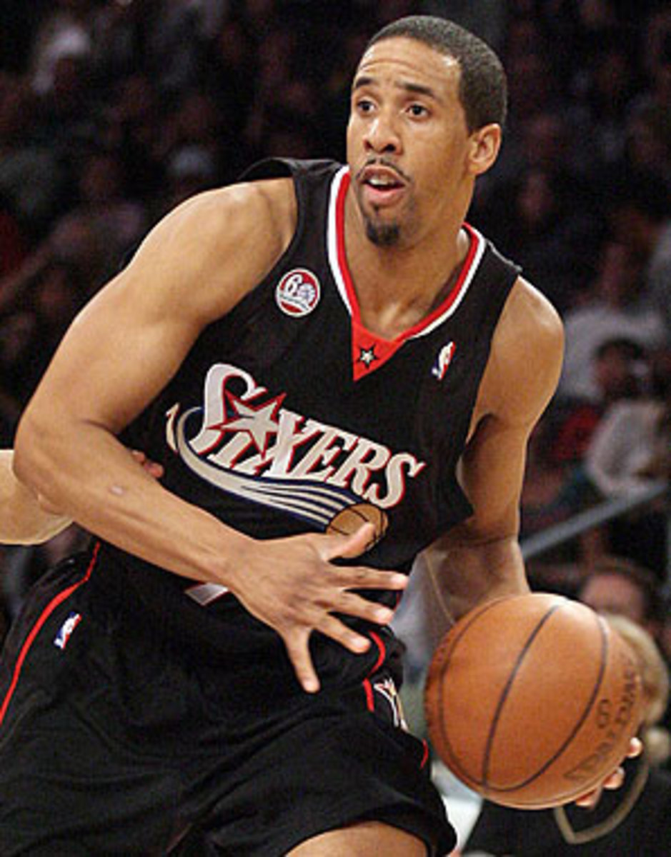 Miller signs with Blazers - Sports Illustrated