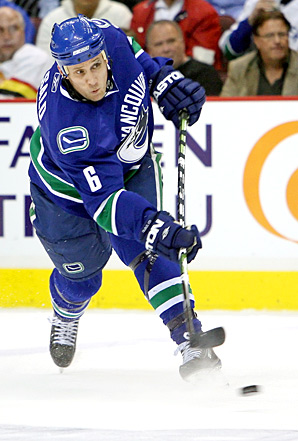 Darren Eliot: Aggressive 'Hawks pay ultimate price in Game 1 - Sports ...