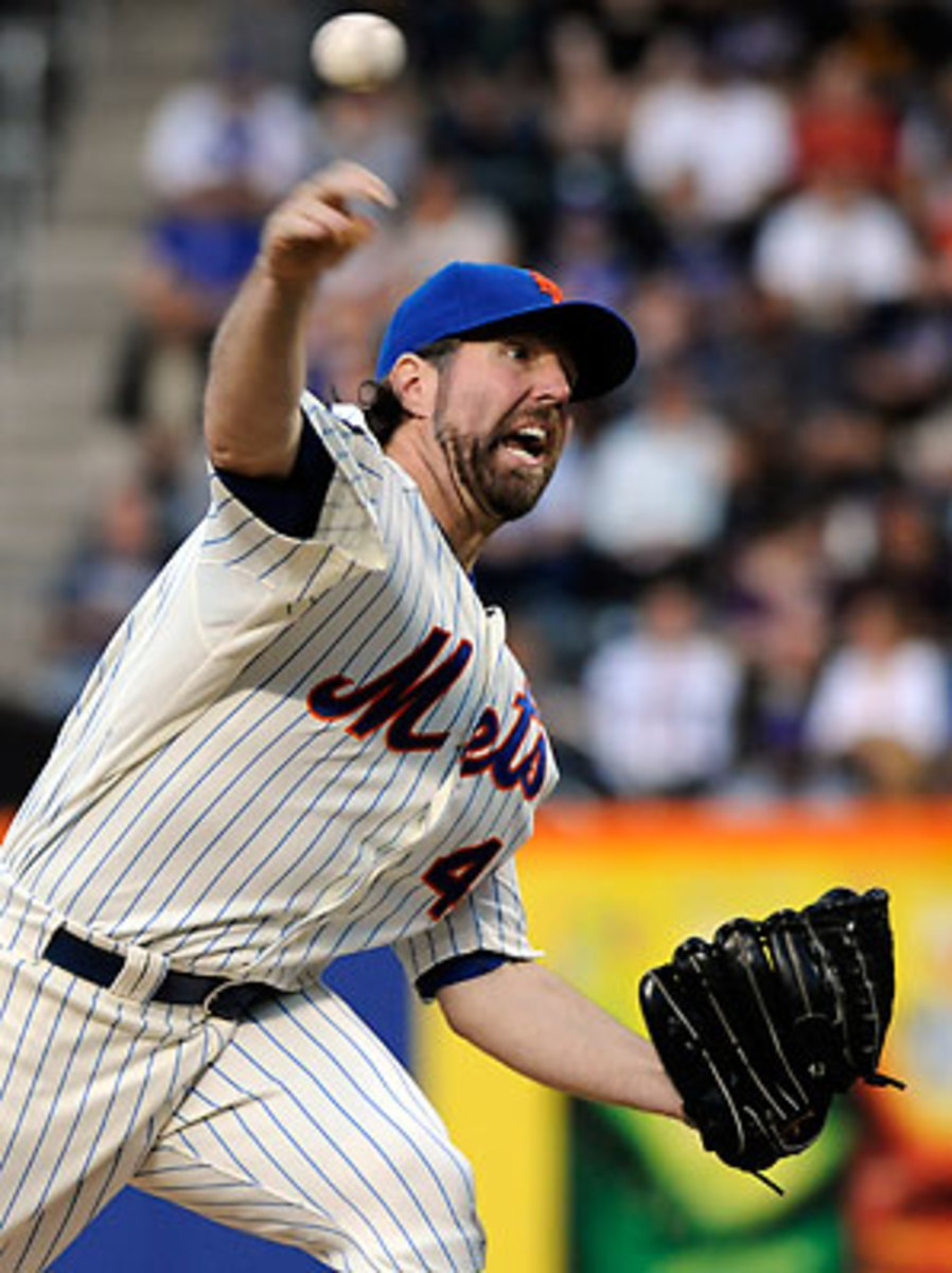 Mets' Dickey knuckling his way toward historic season - Sports Illustrated