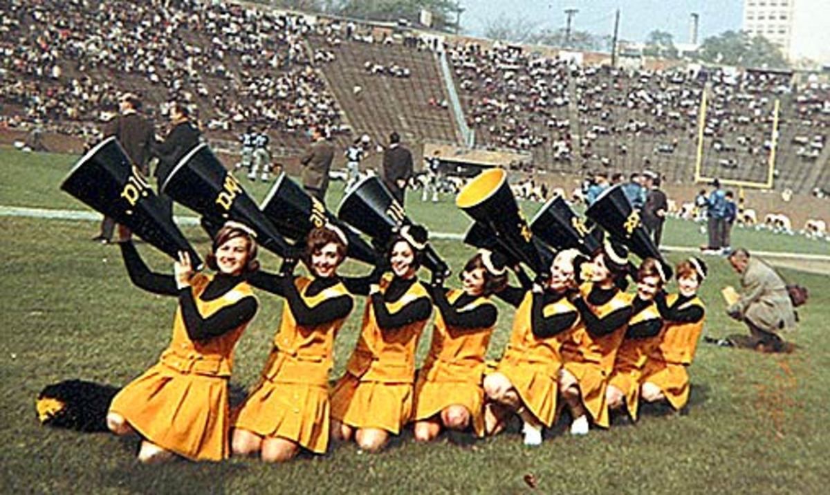Cheerleader of the 1960s - Sports Illustrated