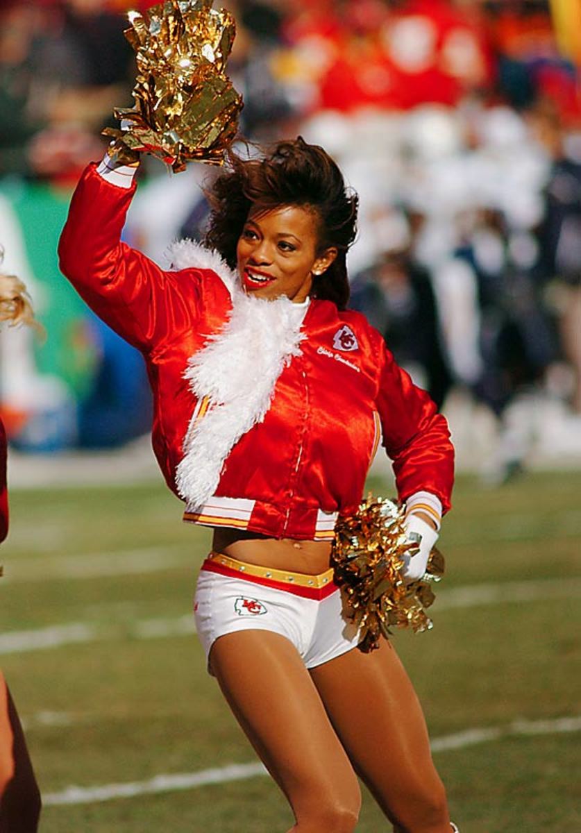 NFL Cheerleaders: Week 13 - Sports Illustrated