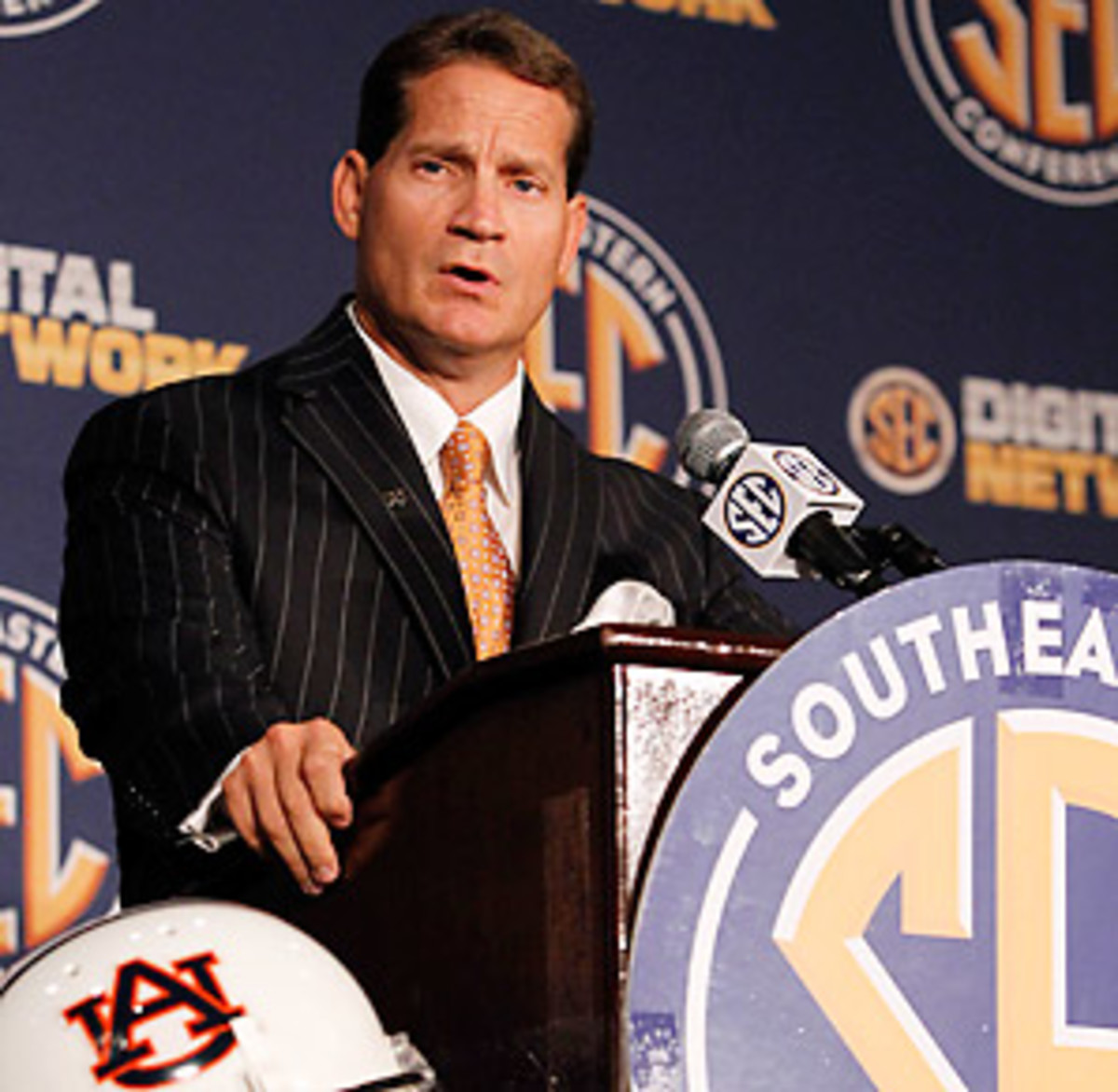 SEC Media Days 2012: Gene Chizik speaks softly - Sports Illustrated