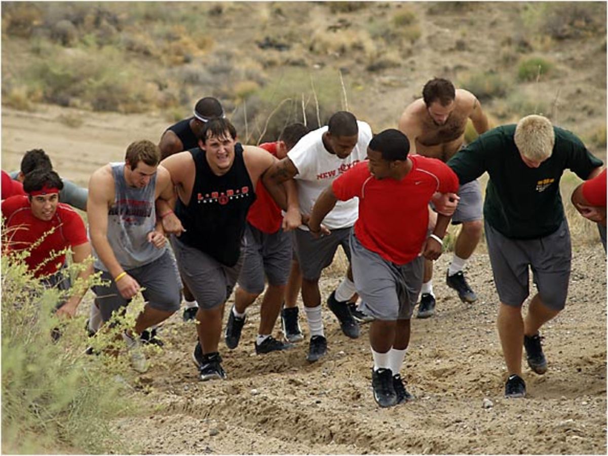 College Football Bonding - Sports Illustrated