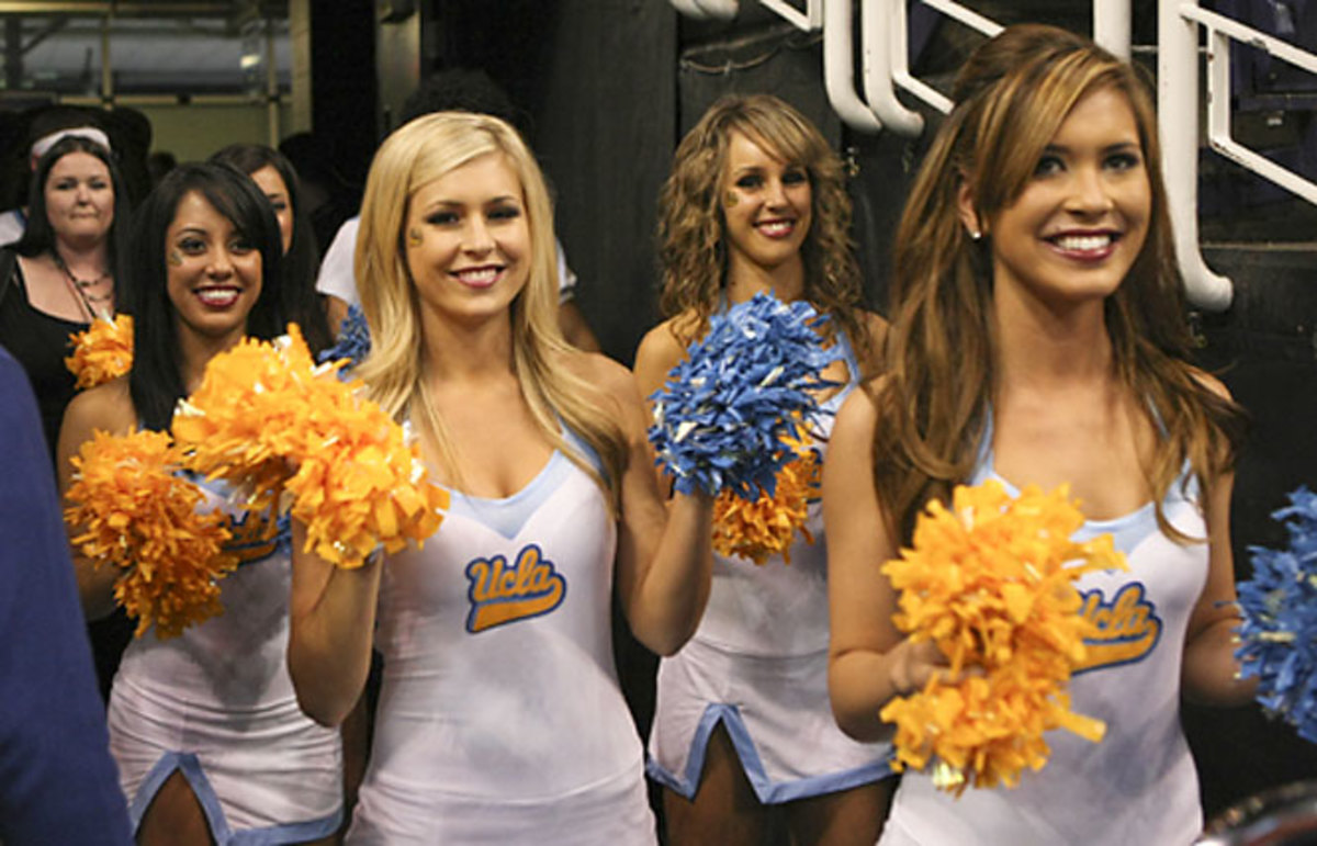 Cheerleader of the Week - Sports Illustrated