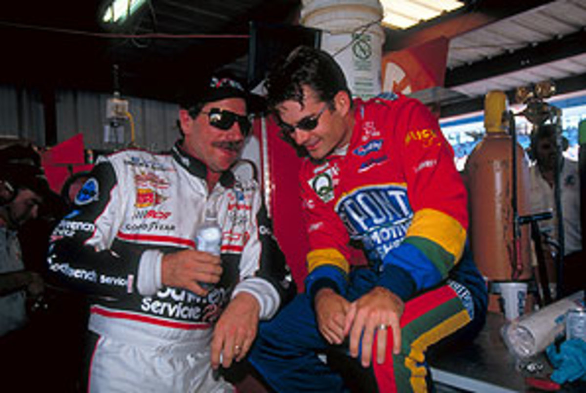 Tim Tuttle: Jeff Gordon hopes hopes to break 65-race drought in 2011 ...