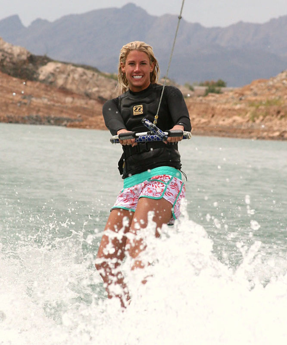 Cheerleader of the Week - Sports Illustrated