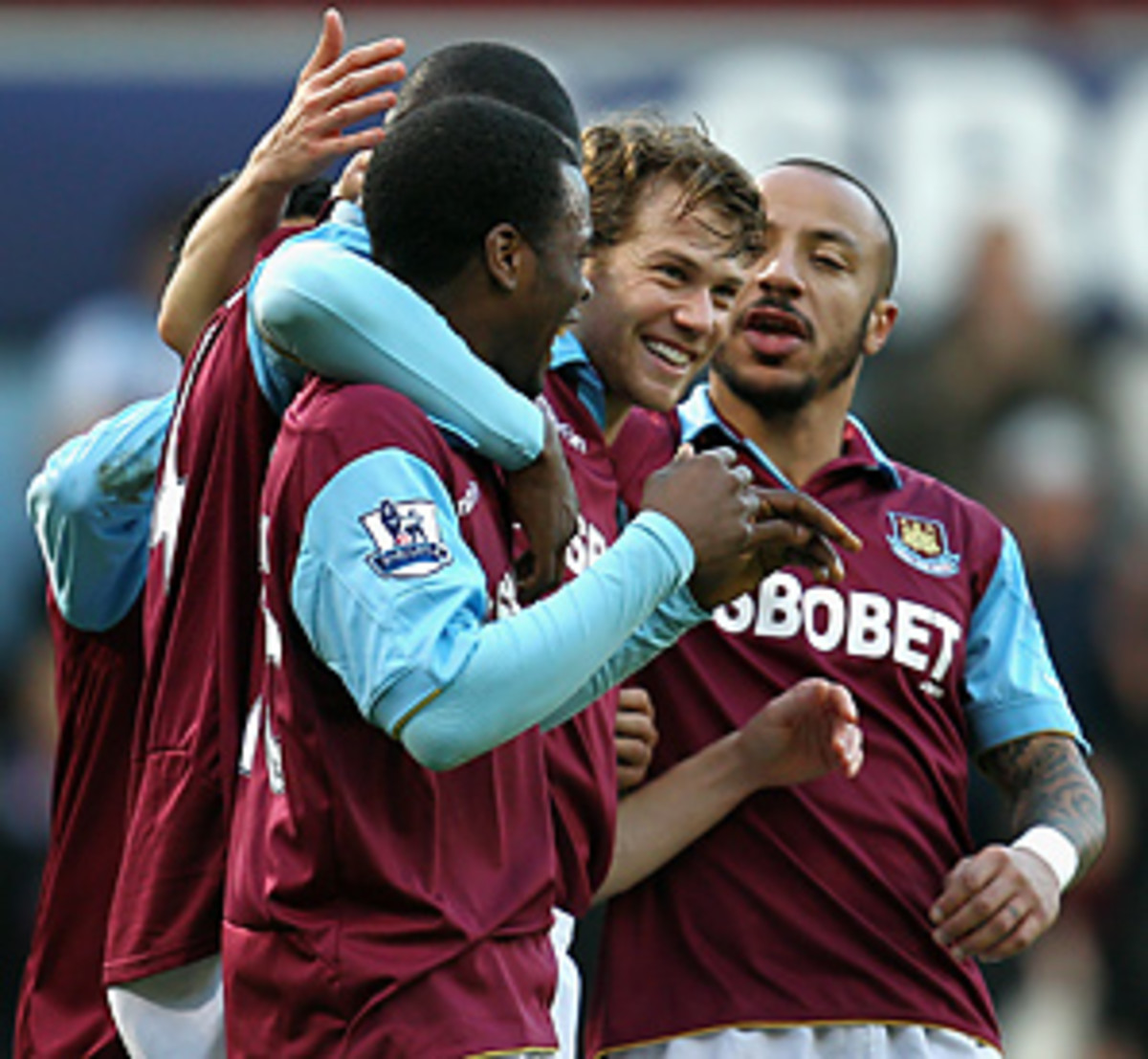 Avi Creditor: Spector strikes for West Ham; Buddle on the move to ...