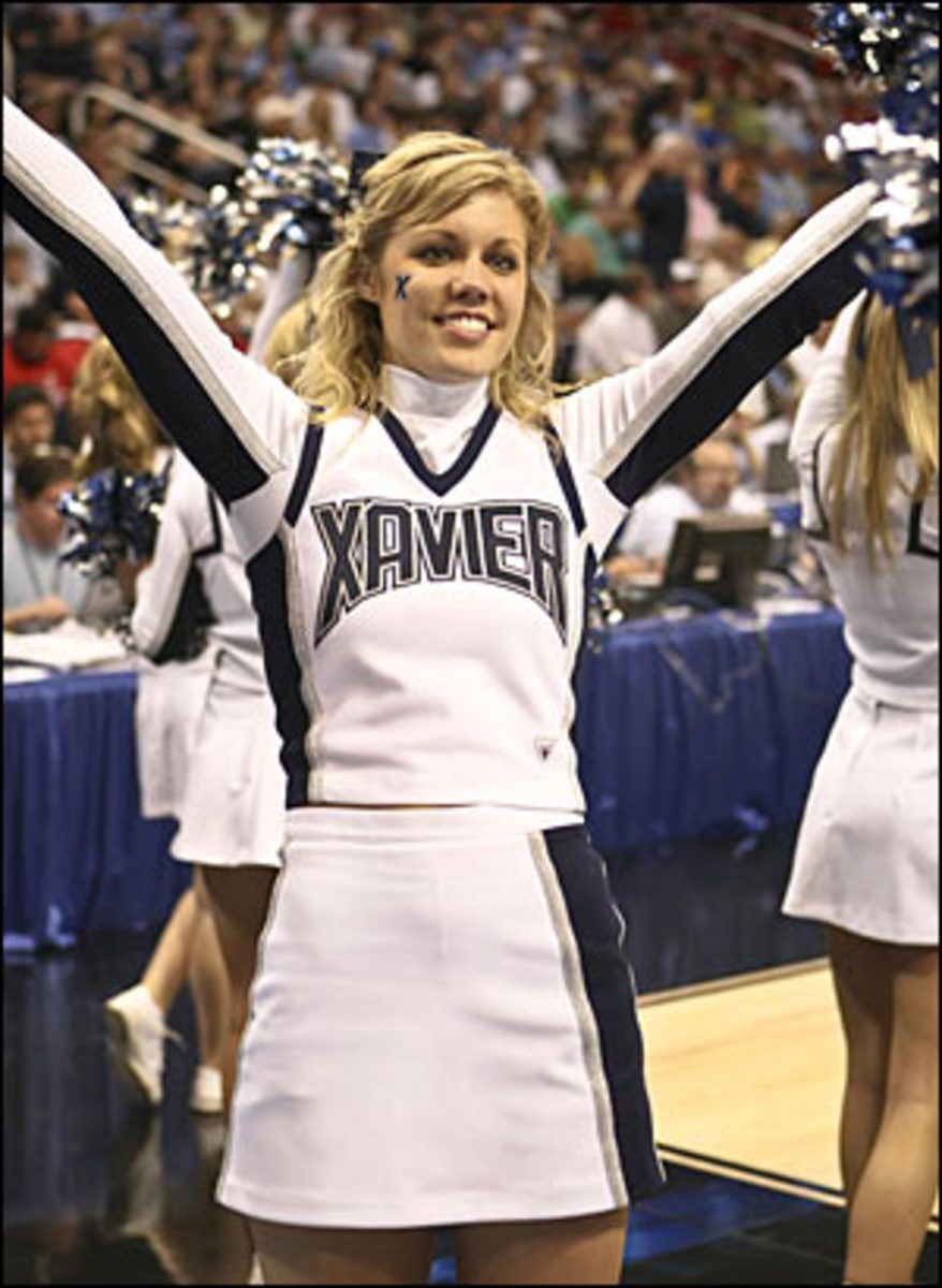 Cheerleader of the Week: Amy Hellkamp (Xavier) - Sports Illustrated