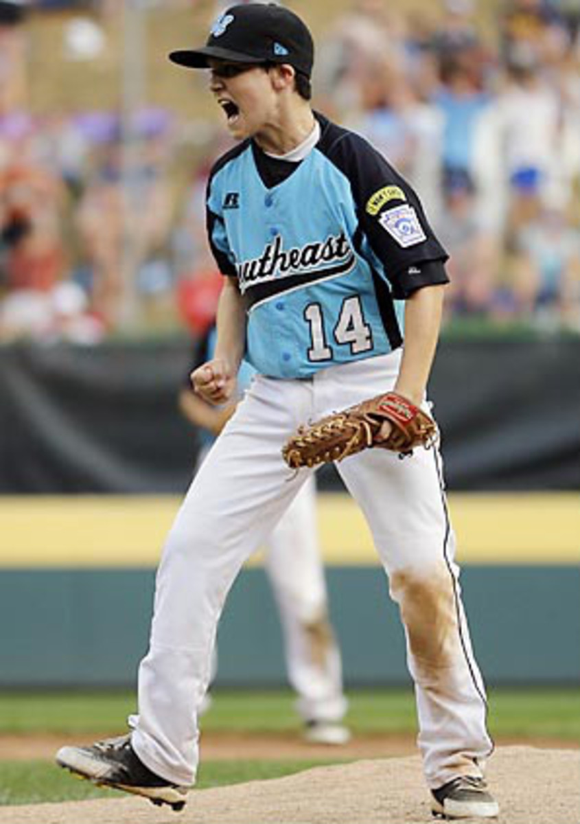 Tennessee outlasts California 24-16 in LLWS classic - Sports Illustrated