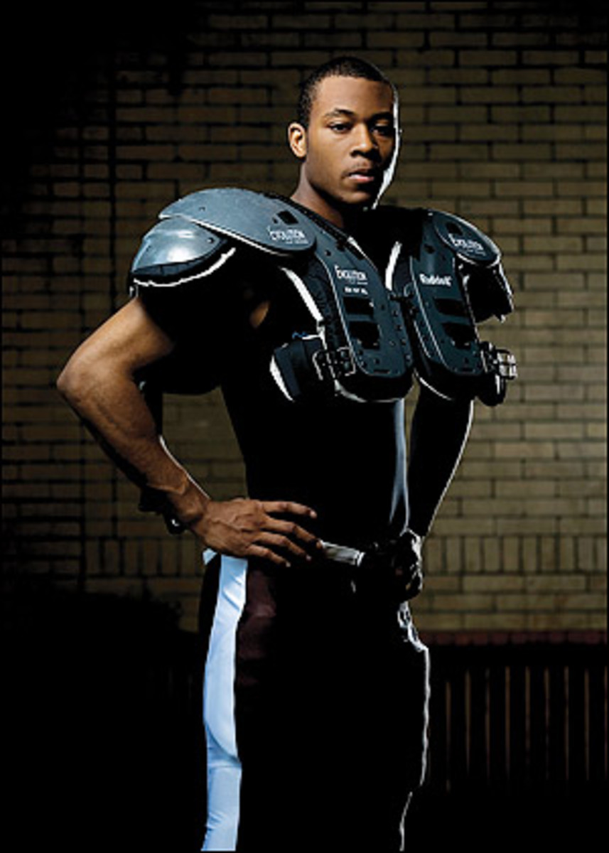 Chicago linebacker Filer strings together on-field hits - Sports ...