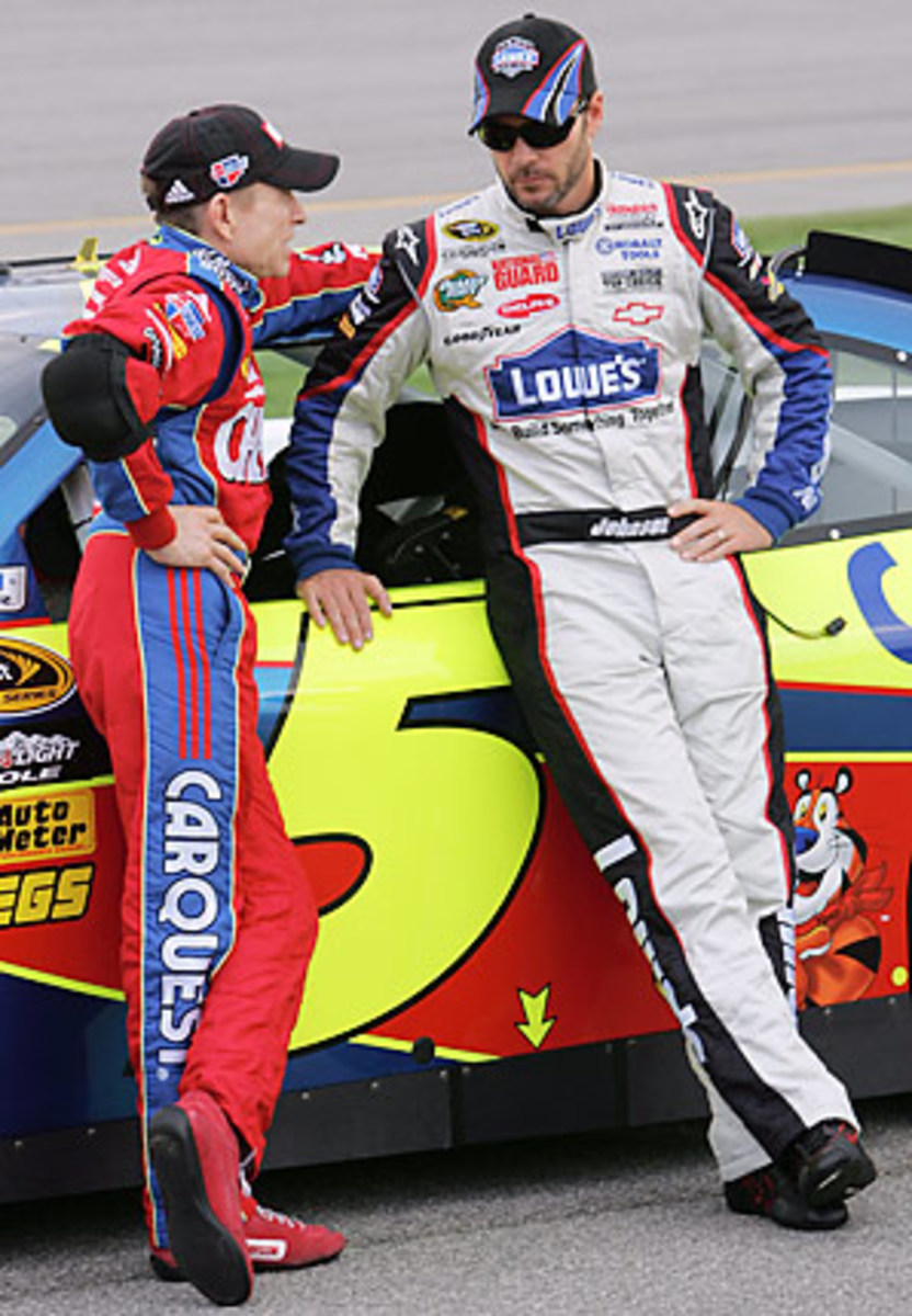 Johnson-Martin duel a tame bout by NASCAR standards - Sports Illustrated