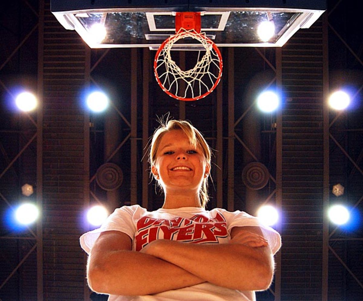 Cheerleader of the Week - Sports Illustrated