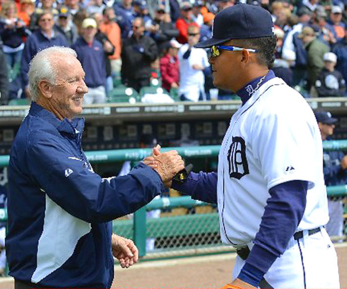 Ceremonial First Pitches of 2012 - Sports Illustrated