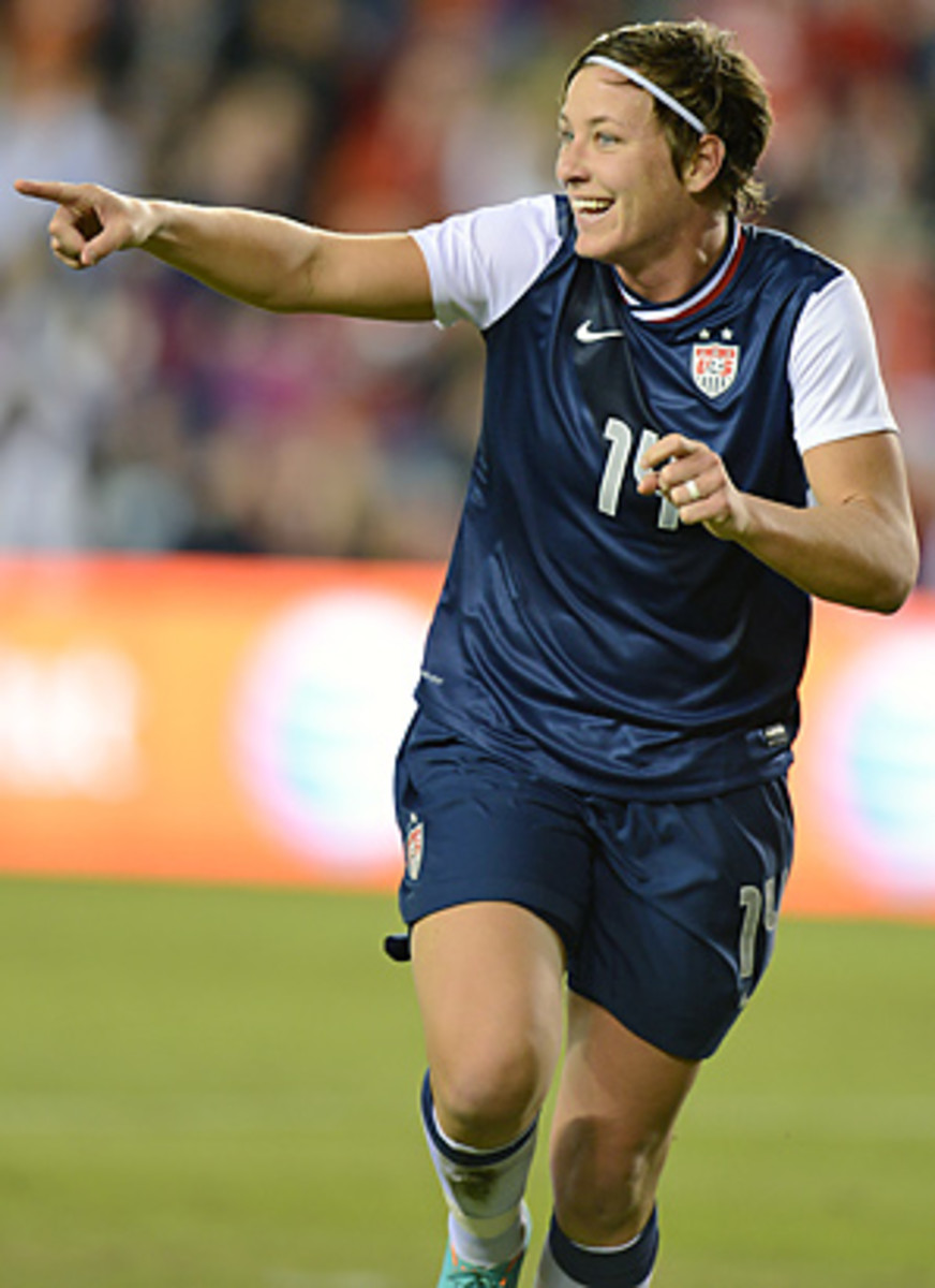 Wambach scores twice as U.S. routs China 4-1 - Sports Illustrated