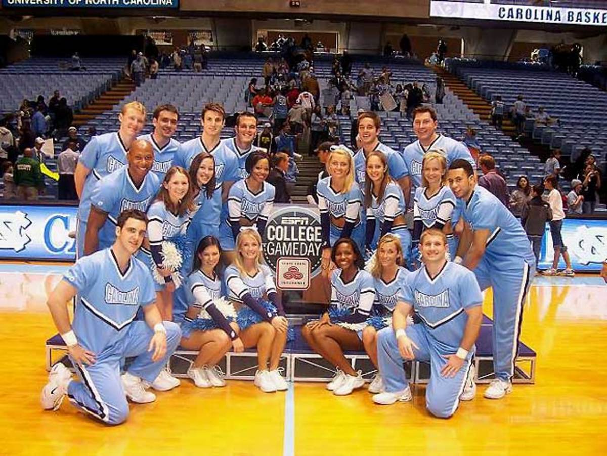 Cheerleader of the Week - Sports Illustrated