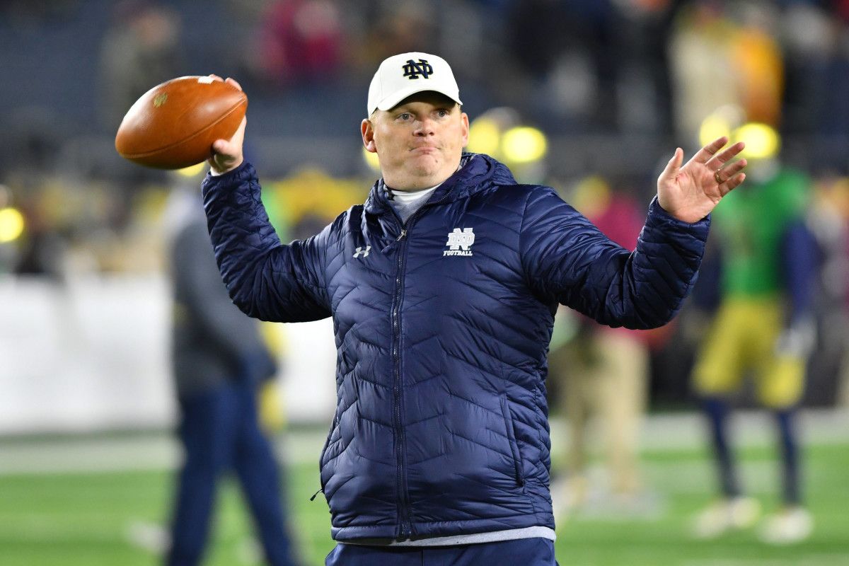 Latest On Notre Dame OC Chip Long - Sports Illustrated Notre Dame ...