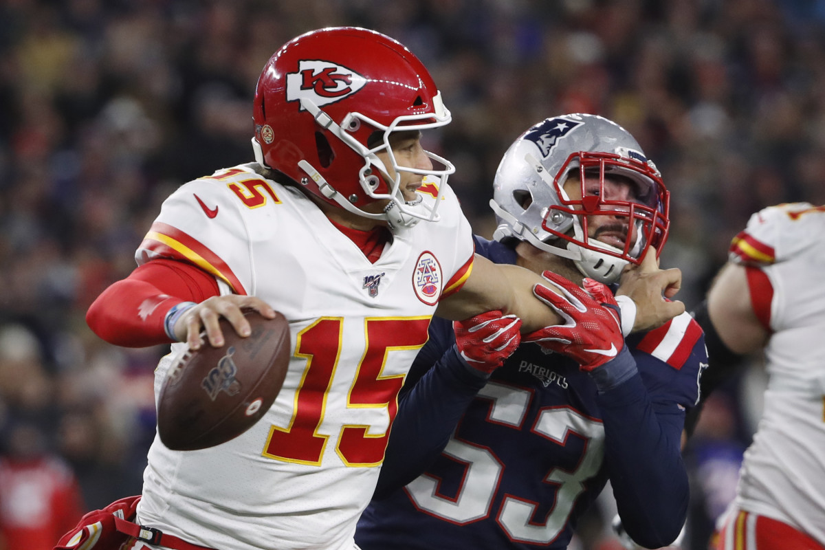 QB Patrick Mahomes Throwing Hand “Doing Better” as Chiefs Prepare for ...