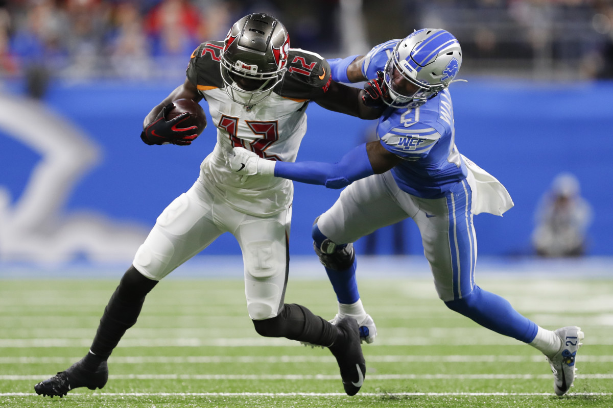 Chris Godwin Leaves Game with Hamstring Injury - Tampa Bay Buccaneers ...