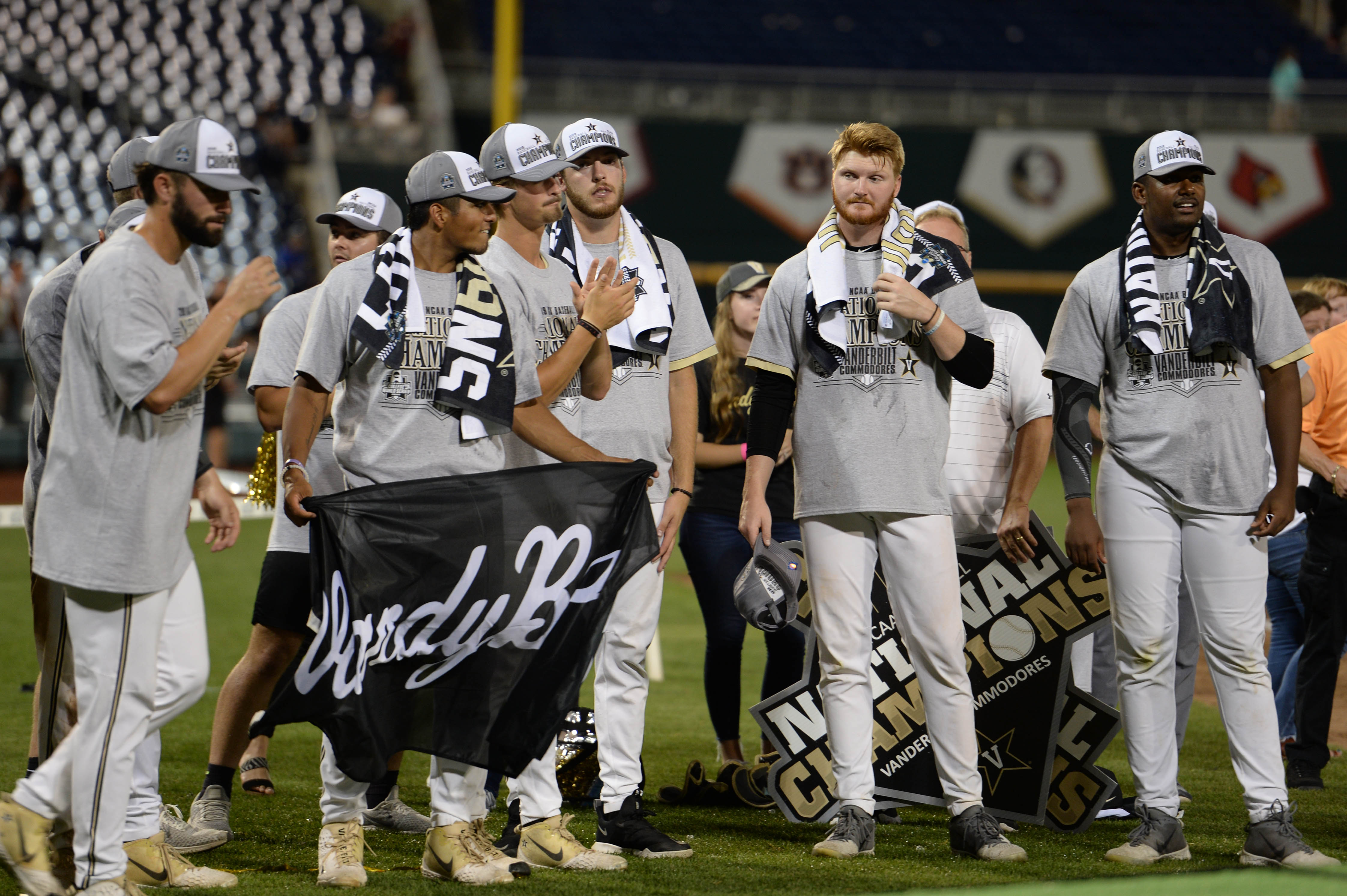 Tim Corbin, Vanderbilt Baseball Reloading With 2020 Class - Sports ...