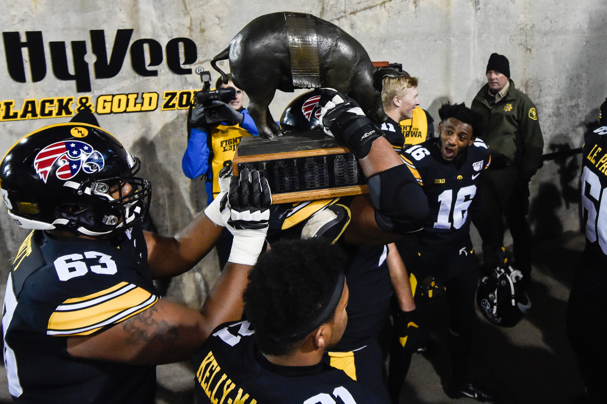 Floyd On A Friday: Hawkeyes, Gophers Will Play At Night - Sports ...