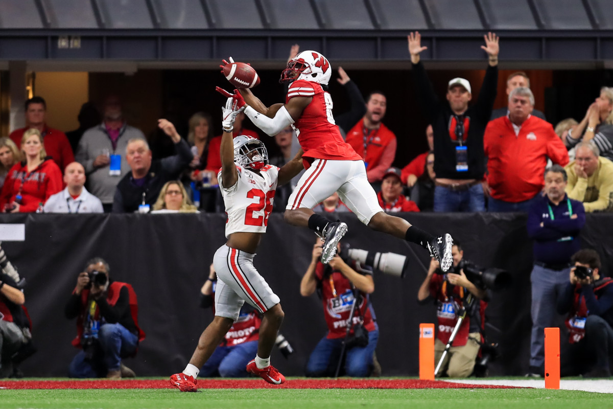 Wisconsin Football: Skyler Bell Commits, Badgers on Preseason All ...