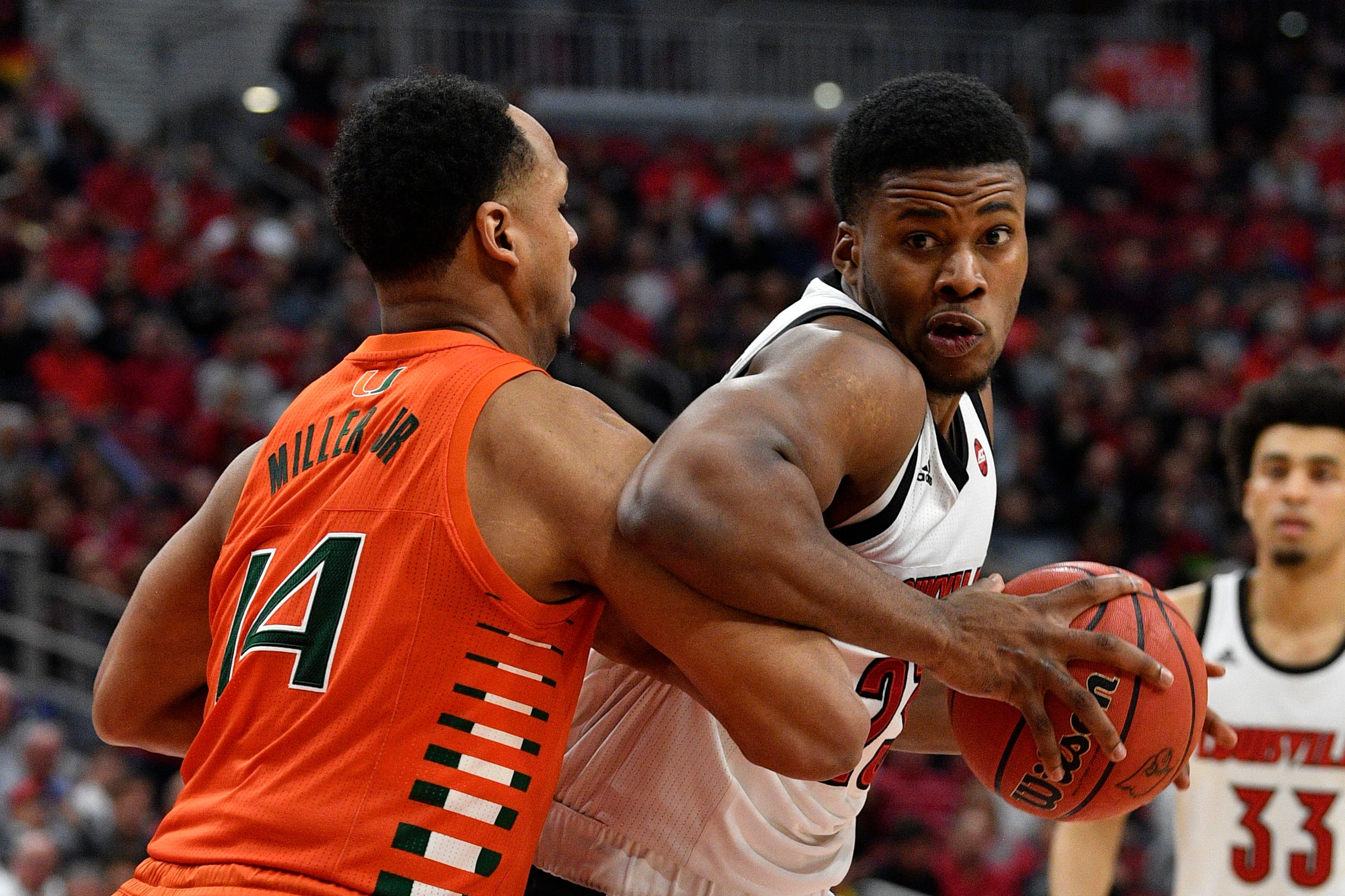 Steven Enoch controls Louisville's interior presence - Sports ...
