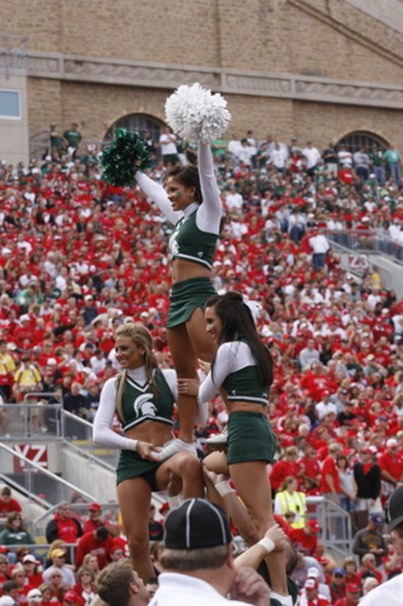 FMR UM and Current Lion Larry Foote on Saturday's Game: "They're just ...