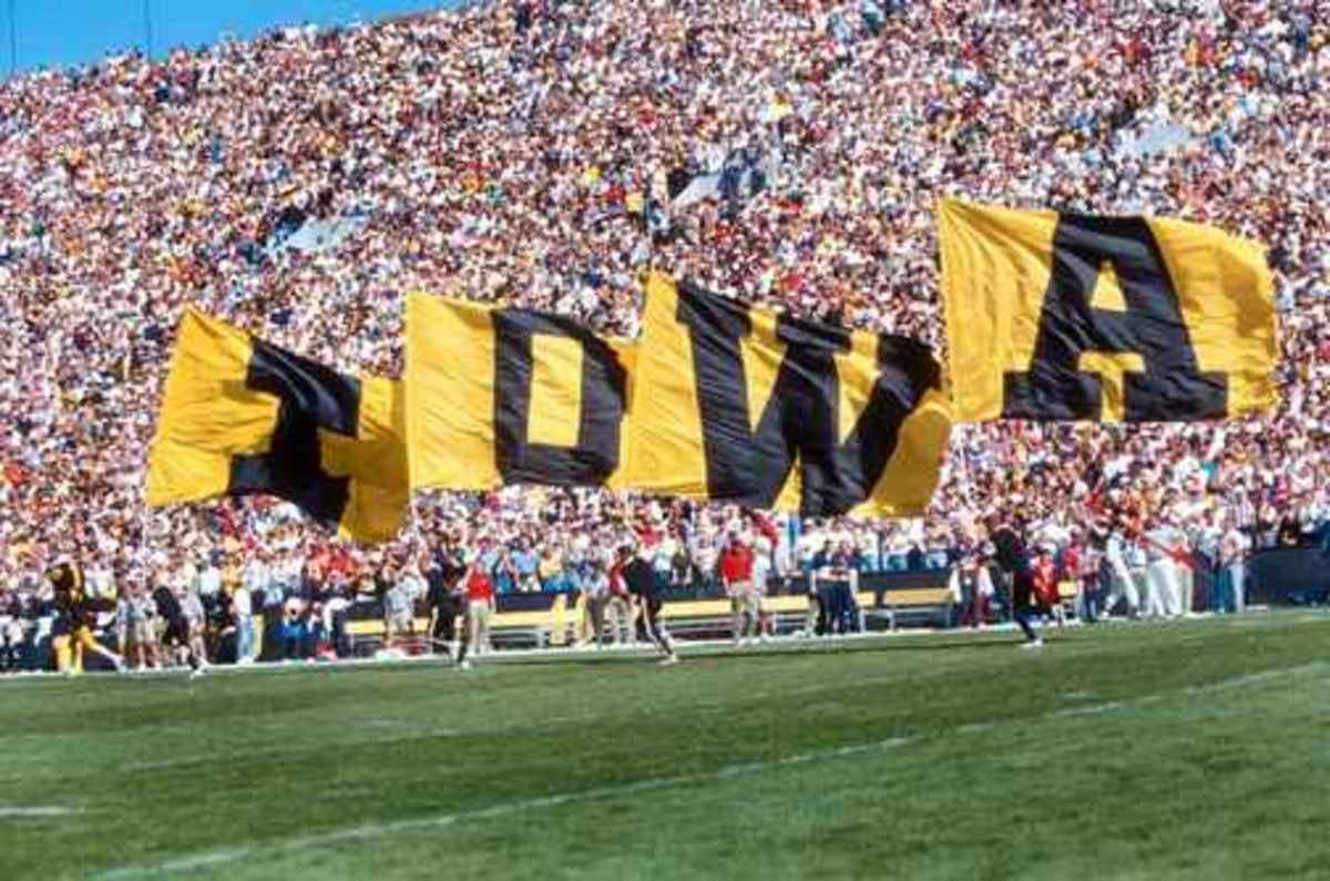 Spartan Nation 2010 Big Ten Football Scouting Report: Iowa Hawkeyes ...