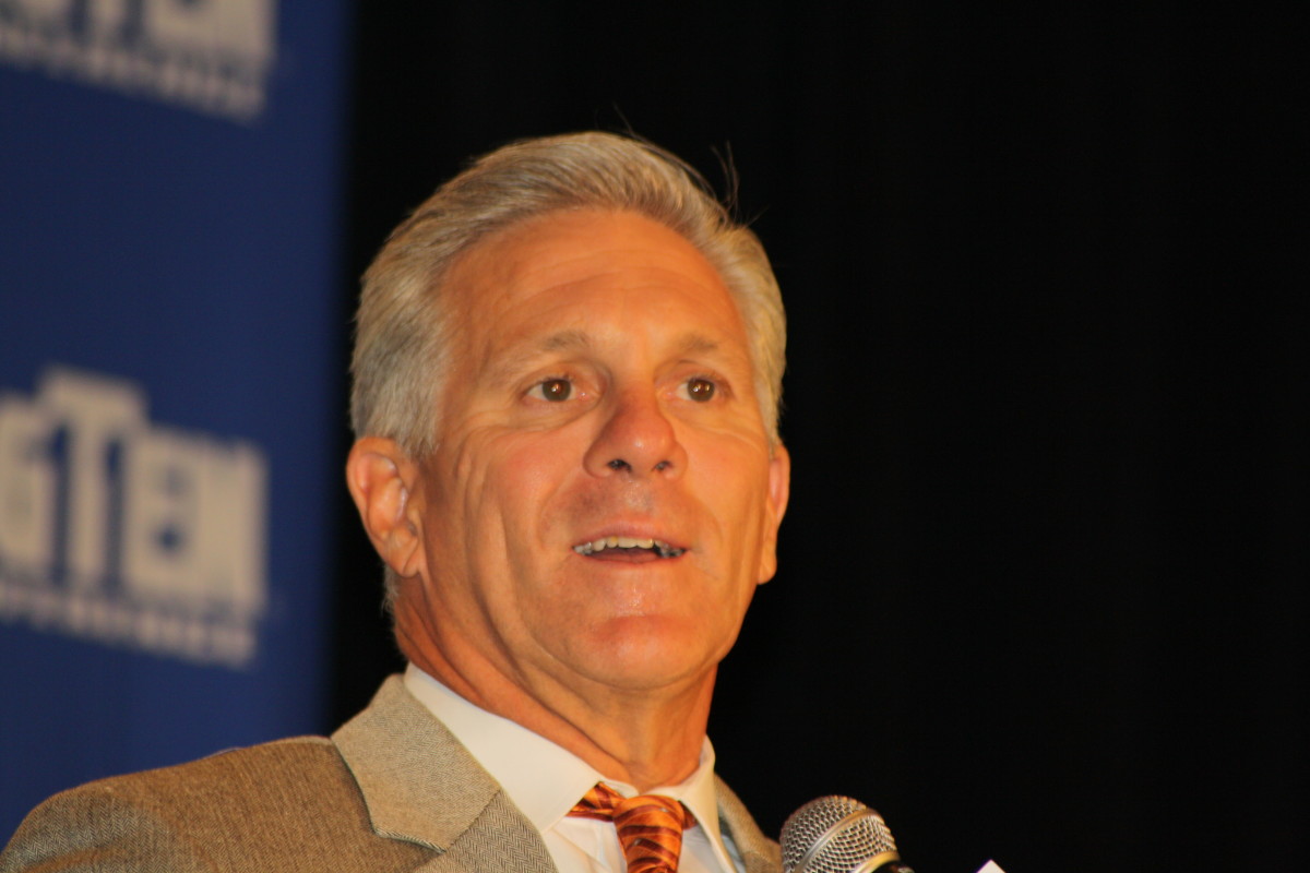 Illinois Head Coach Ron Zook Highlights - Sports Illustrated Michigan ...