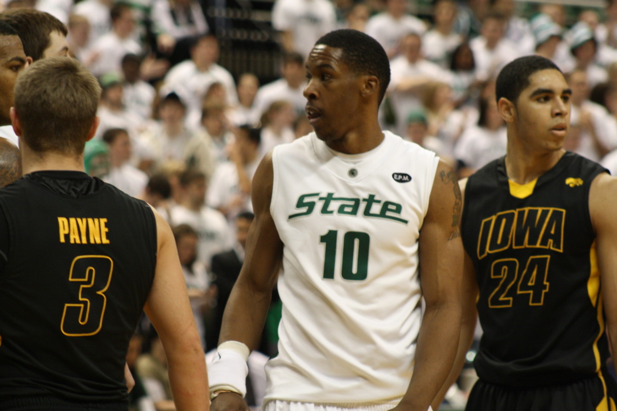 Delvon Roe Surgery a Success - Sports Illustrated Michigan State ...