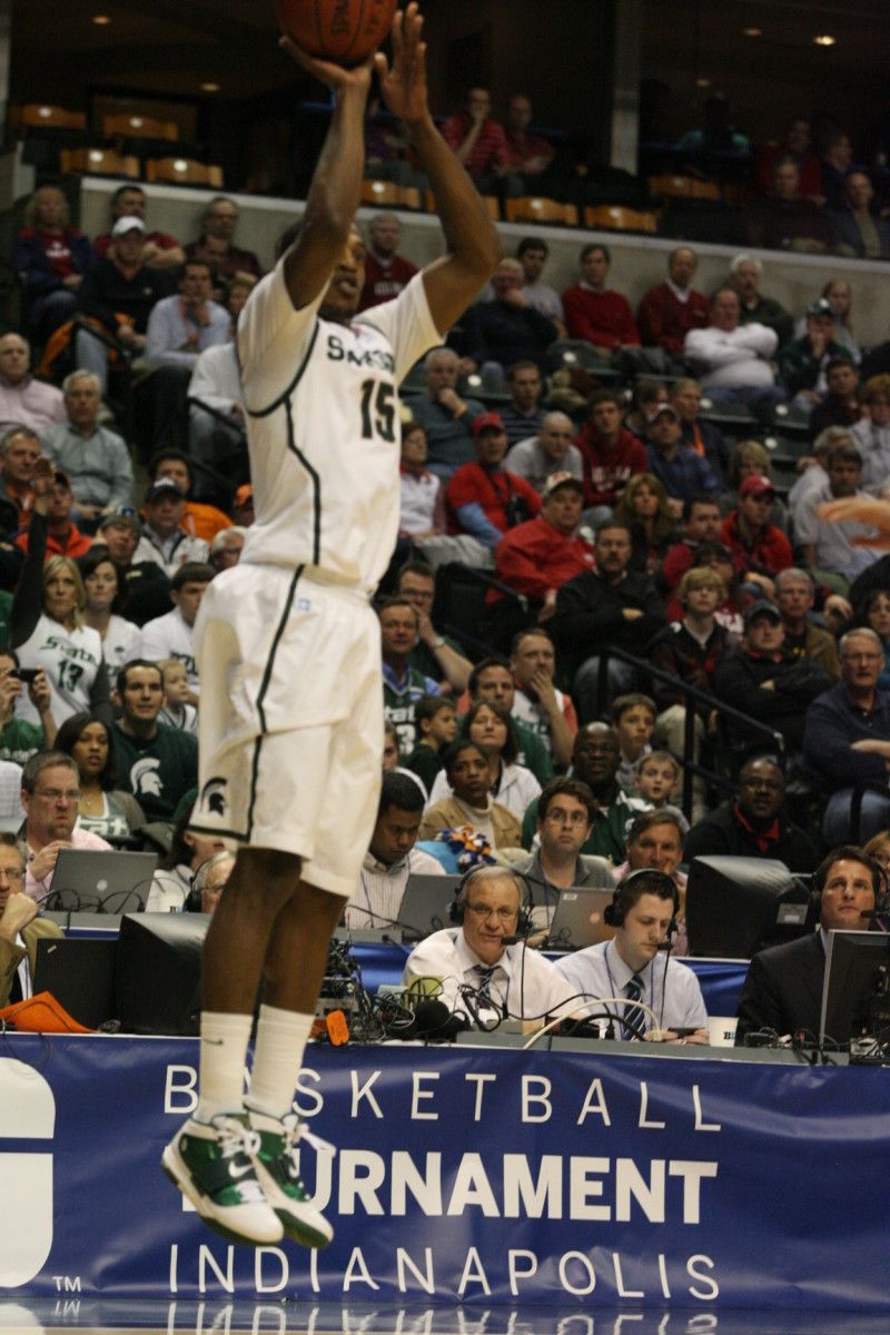 Spartans "Survive and Advance" To Play Another Day. Beat Iowa 66-61 at ...