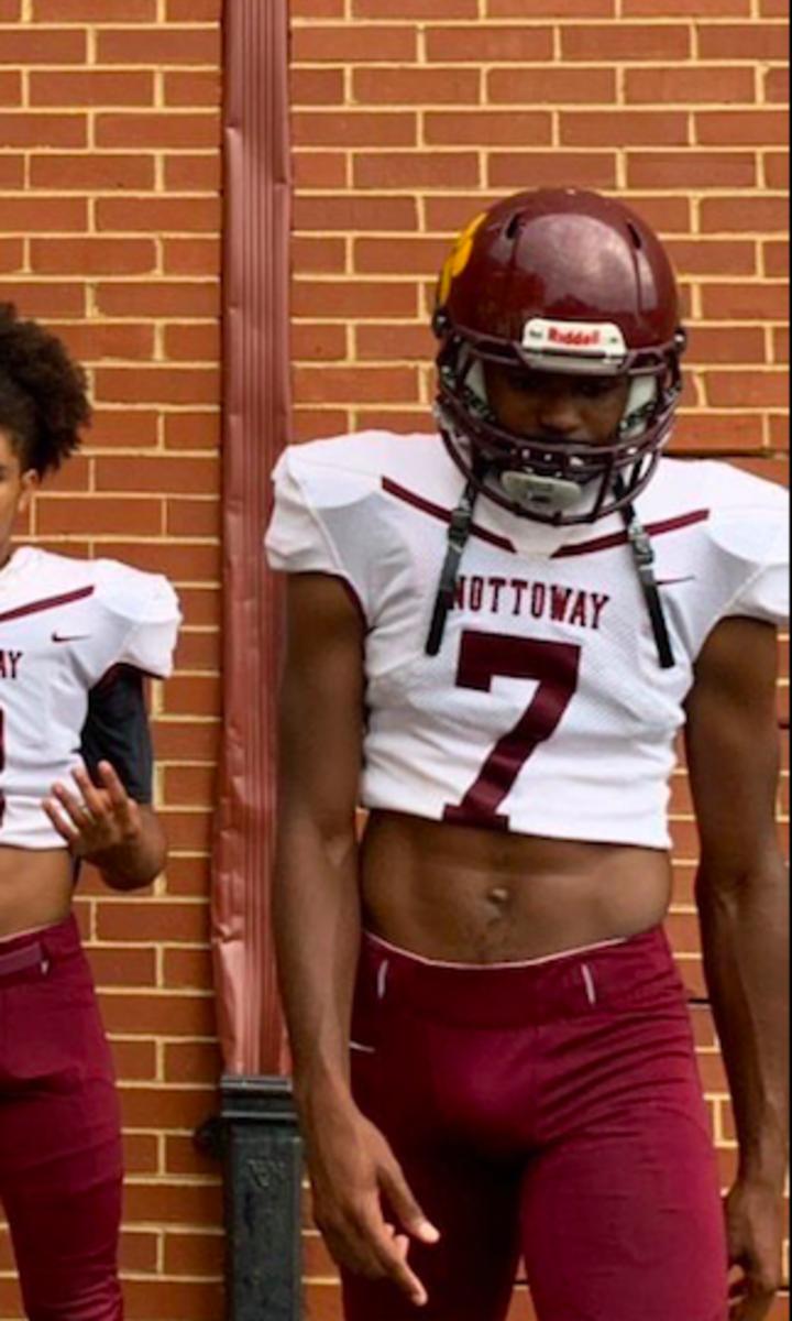 '22 ATH Tyler Banks "Very Blessed" With First Power Five Offer From ...