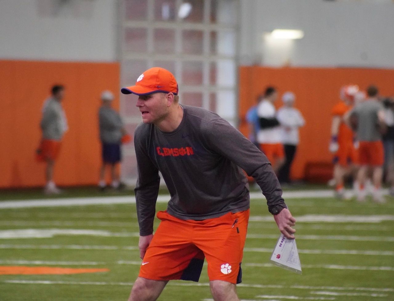 Early Look: Clemson Tigers Potential New OC Brandon Streeter - Sports ...
