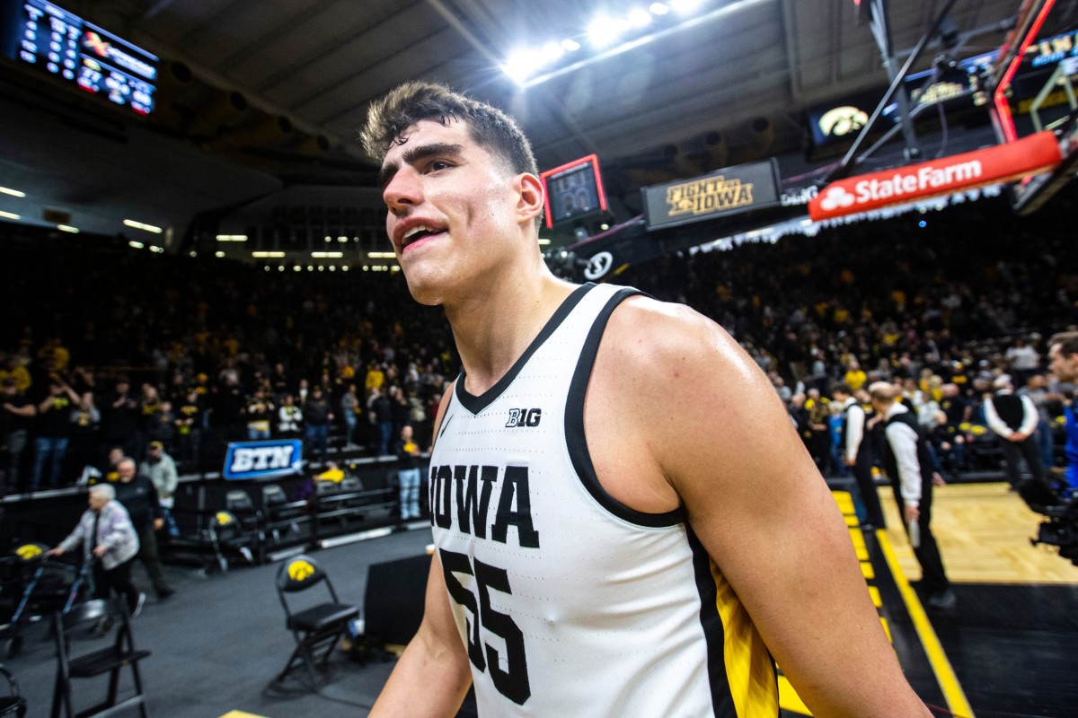 Stay Or Go? Garza Plans Sunday Announcement - Sports Illustrated Iowa ...