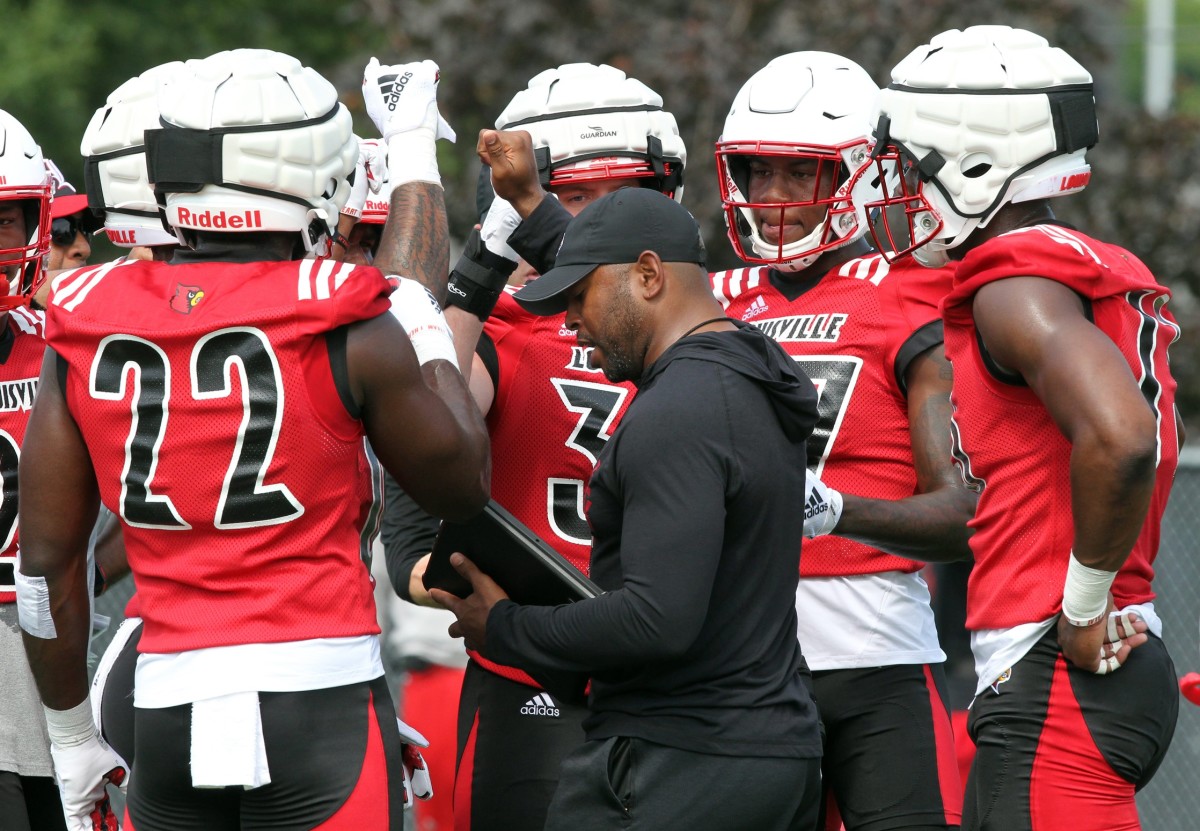 Louisville Coaches Cultivating Atmosphere of Love & Respect - Sports ...
