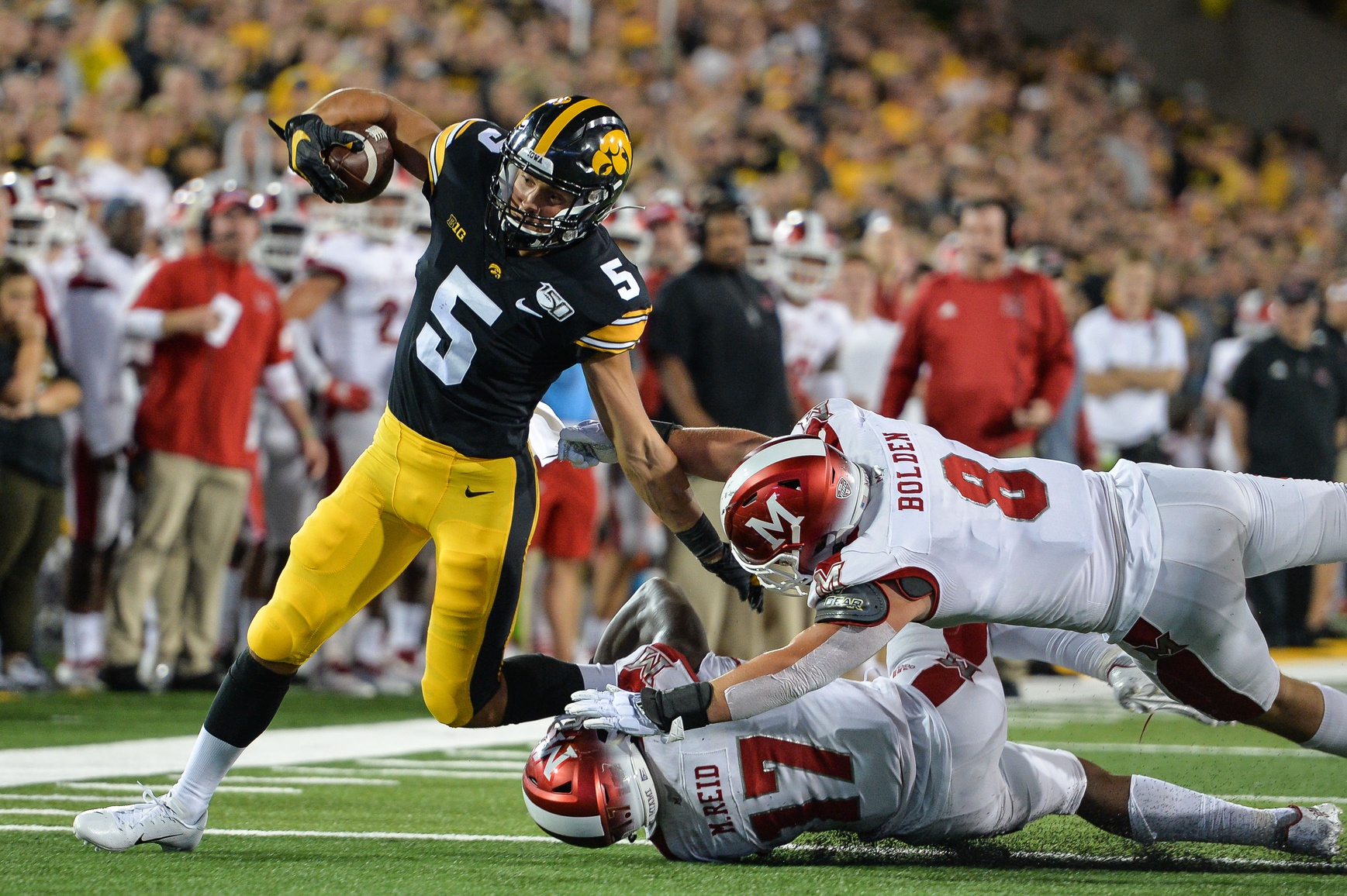 Martin Enters Transfer Portal - Sports Illustrated Iowa Hawkeyes News ...